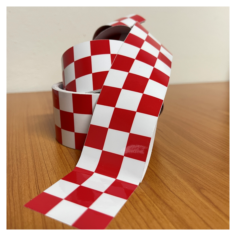 Streep rood-witte raceblokken (150x4.5cm)